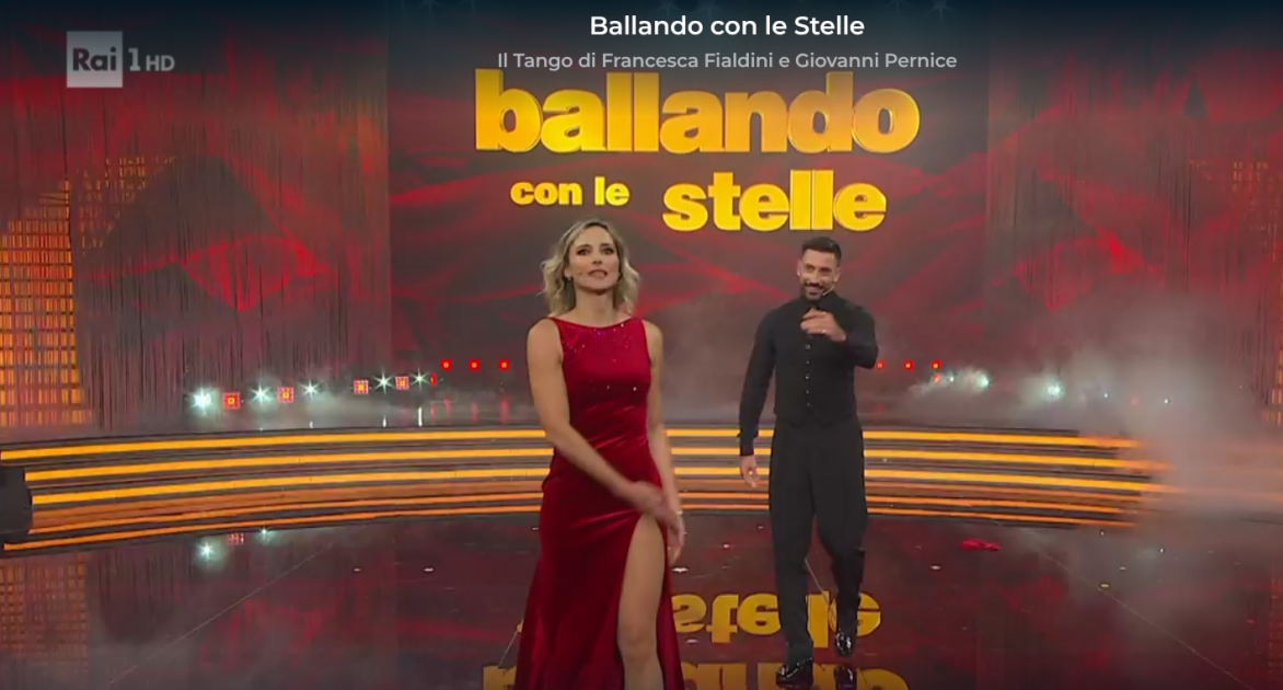 Il tango di Francesca Fialdini a Ballando con le stelle | Toscani in TV ...