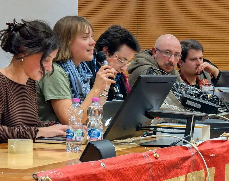 Greta Thumberg all'assemblea dei lavoratori Gkn | Attualità FIRENZE