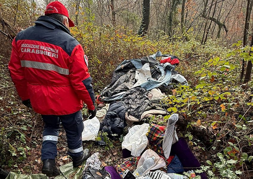 Recuperate 60 batterie dai bivacchi delle Cerbaie | Attualità FUCECCHIO